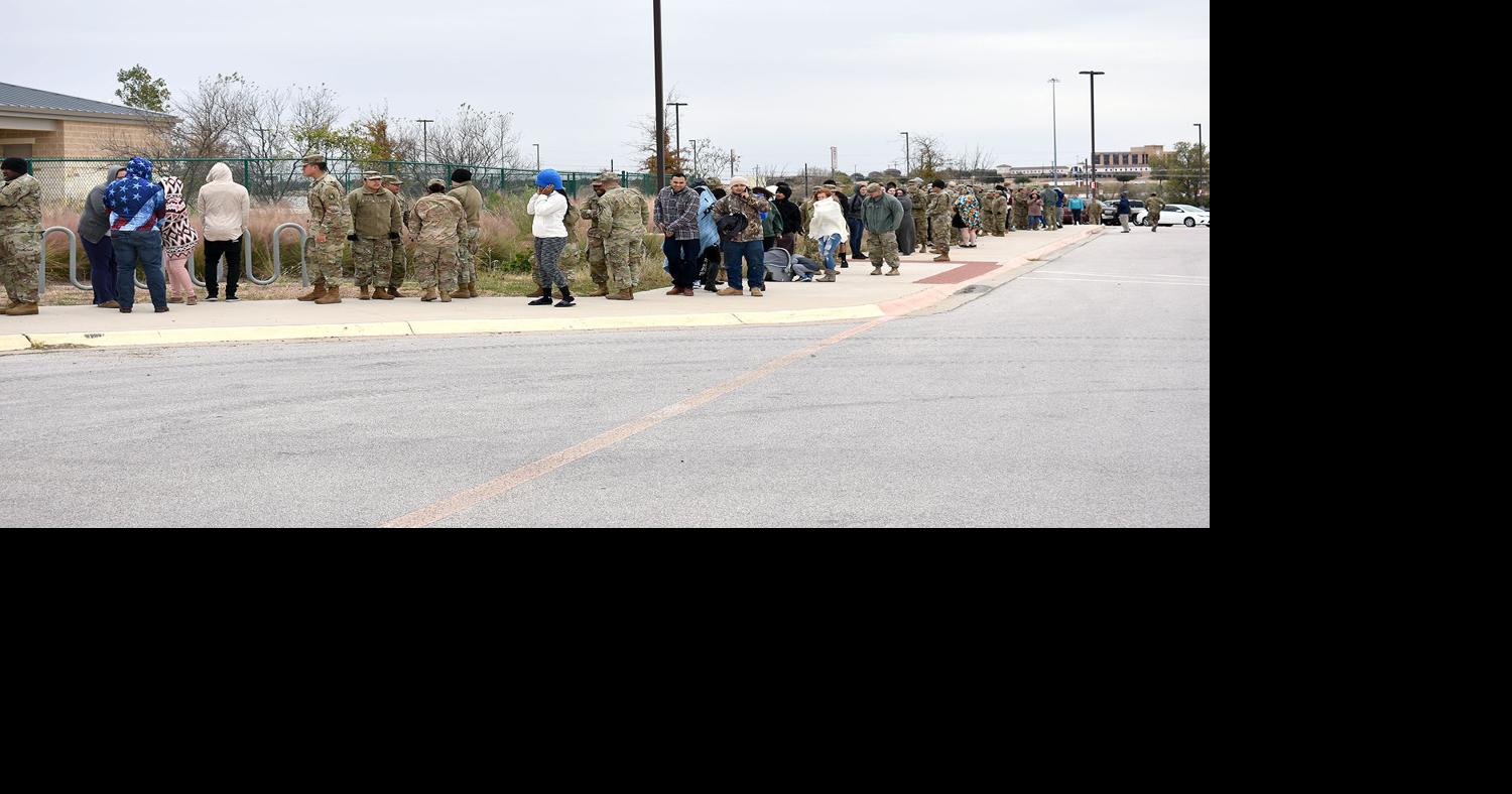 Amid winter blast, Fort Hood provides Trees for Troops | Military ...