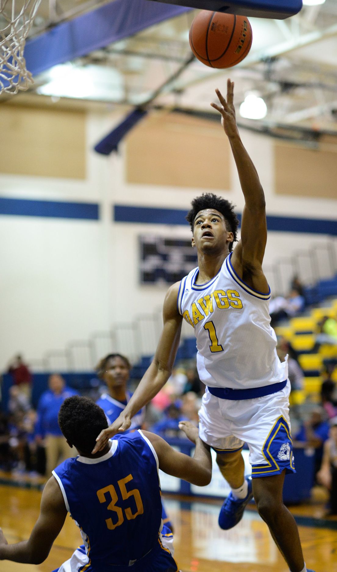 BOYS BASKETBALL: Second-half run sends Pflugerville past Cove ...
