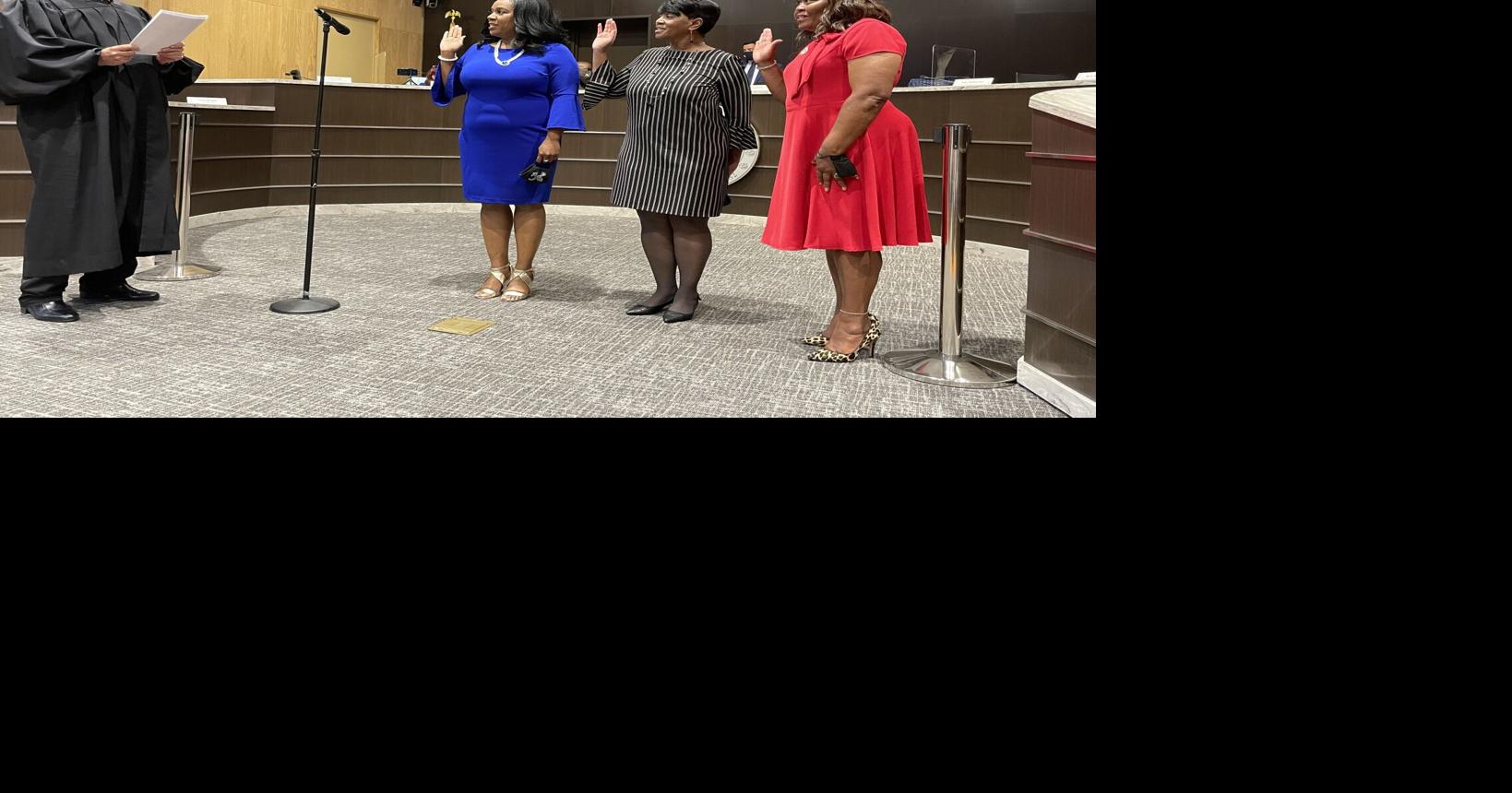 Two new councilmembers sworn in, Debbie Nash-King elected mayor pro tem ...
