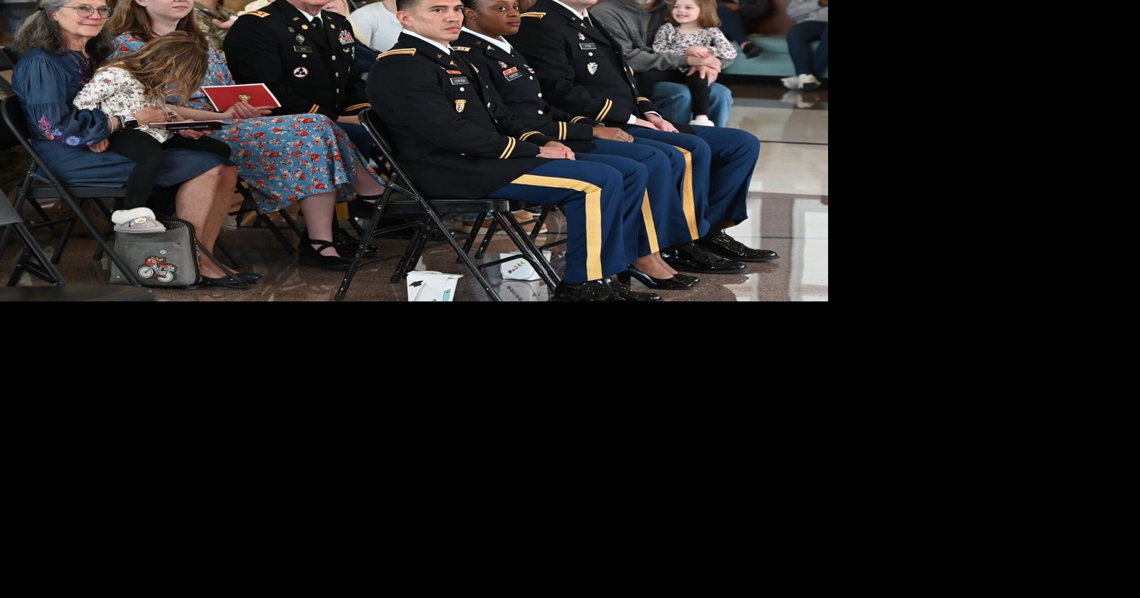 Army’s newest physician assistants finish demanding medical program at ...