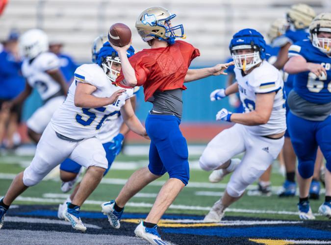 GETTING TO KNOW YOU: Dawgs wrap up spring drills under new coach Tony ...