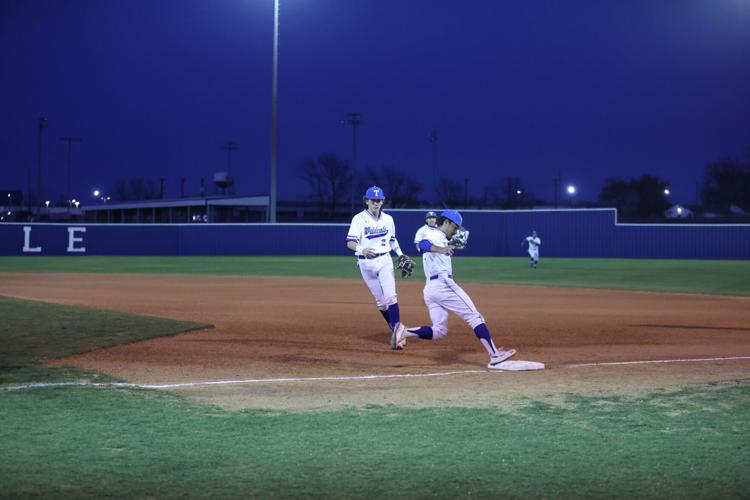 12-6A BASEBALL: Knights capitalize on 7 Temple errors, beat Wildcats 7 ...
