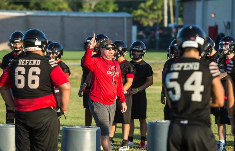 Coaches grapple with spring football as UIL extends suspension to May 4 ...