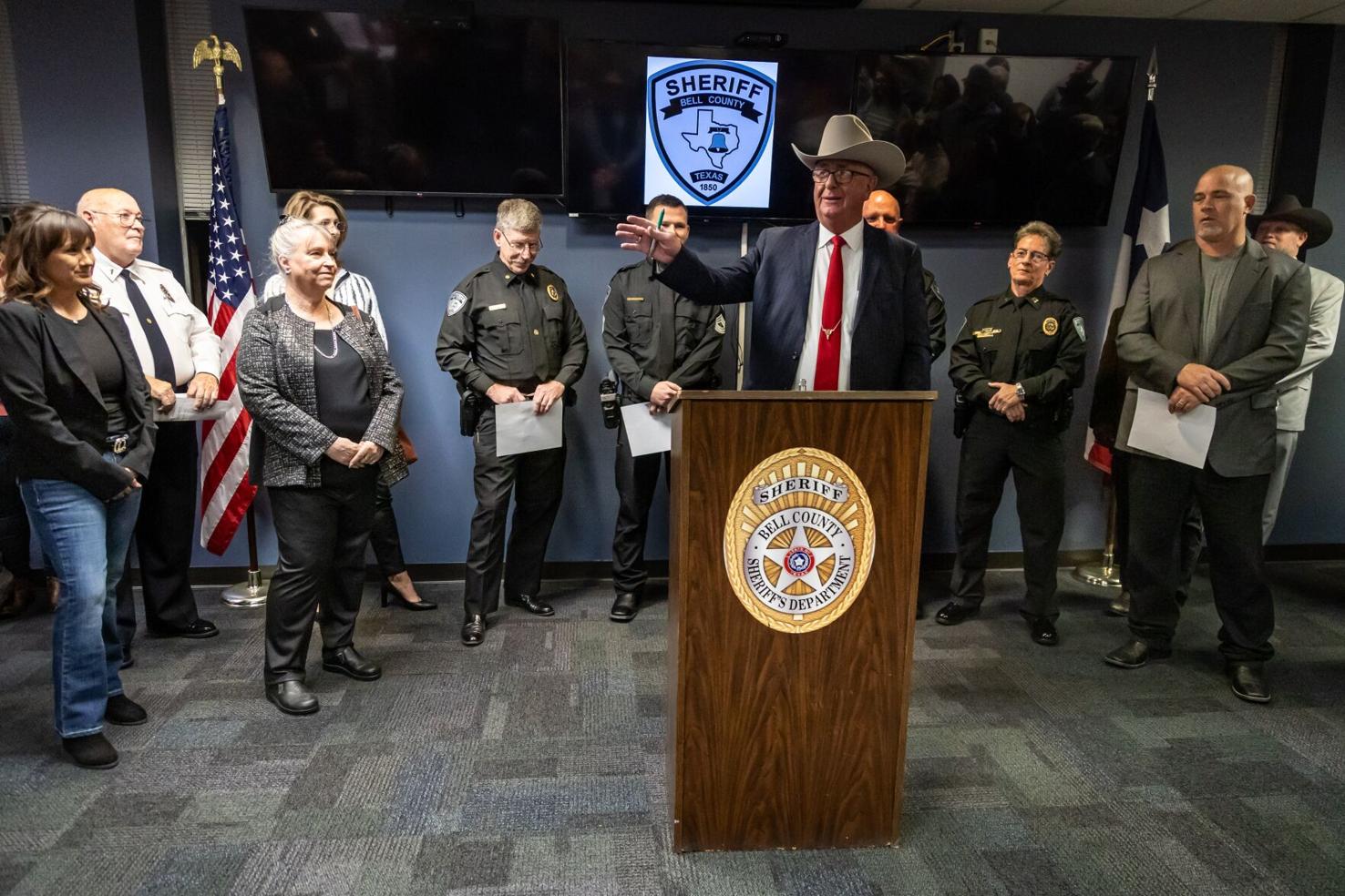 New sheriff in town as Cooke sworn in to serve, protect Bell County ...