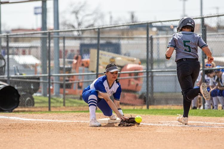 12-6A SOFTBALL: Ellison builds big early lead in 6-3 victory over ...