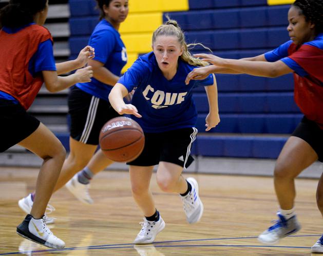 BASKETBALL: Lady Dawgs have short time to prepare for longer playoff ...