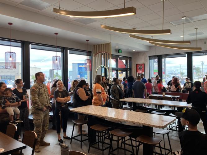 Dozens form line as Panda Express opens first Killeen eatery | Local ...