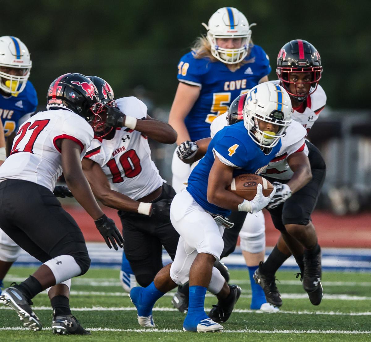 Cox (4 TDs), Dawgs run past Manor 37-33 | Copperas Cove | kdhnews.com