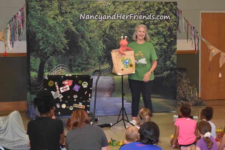 Puppets teach manners, good behavior at Heights library | Community ...