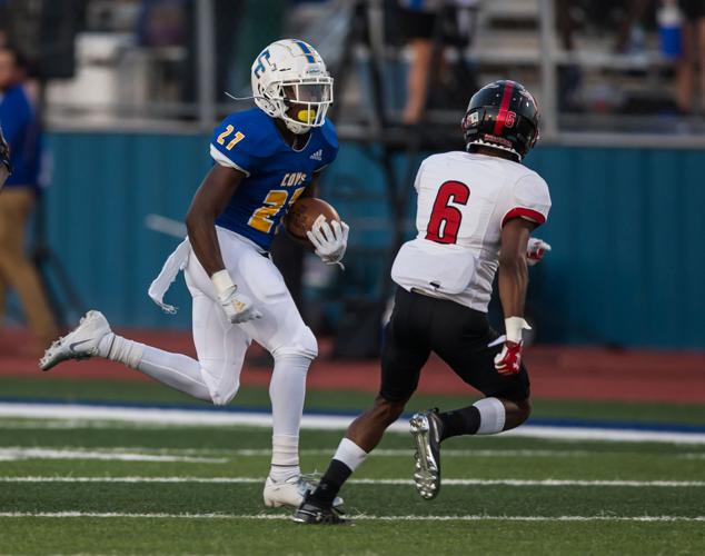 Cox (4 TDs), Dawgs run past Manor 37-33 | Copperas Cove | kdhnews.com