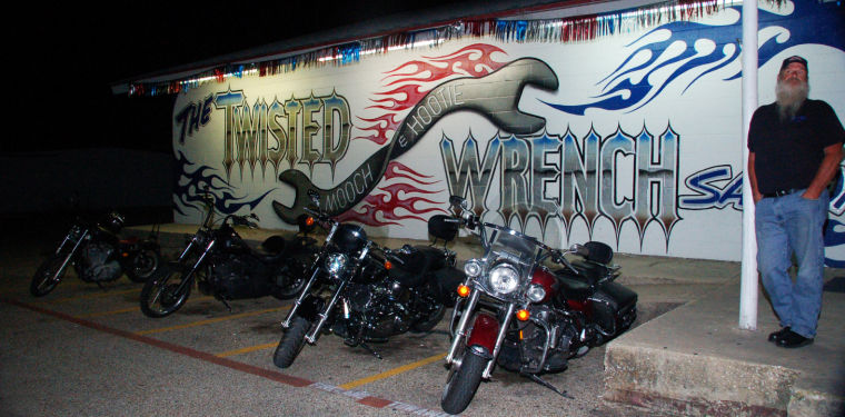 No-nonsense atmosphere at Twisted Wrench Saloon | Community | kdhnews.com