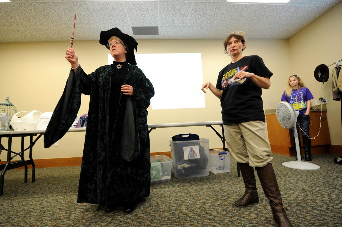 Mandalorian Mercs show off costumes at Heights library | Local ...