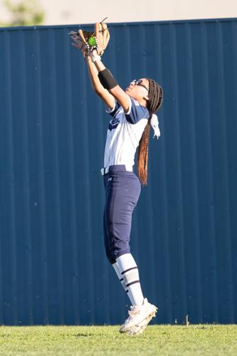 22-5A SOFTBALL: Lake Belton clinches district title with sweep of 2nd ...
