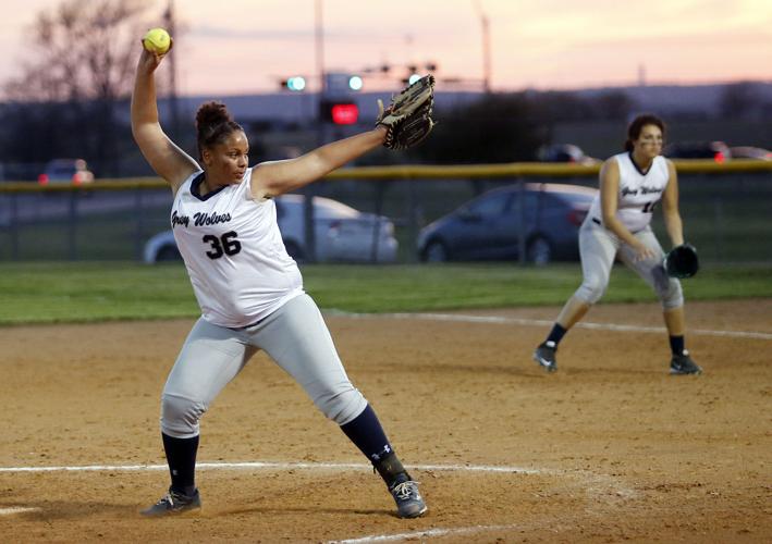 SOFTBALL: Cove takes early lead, pulls away from Shoemaker | Copperas ...