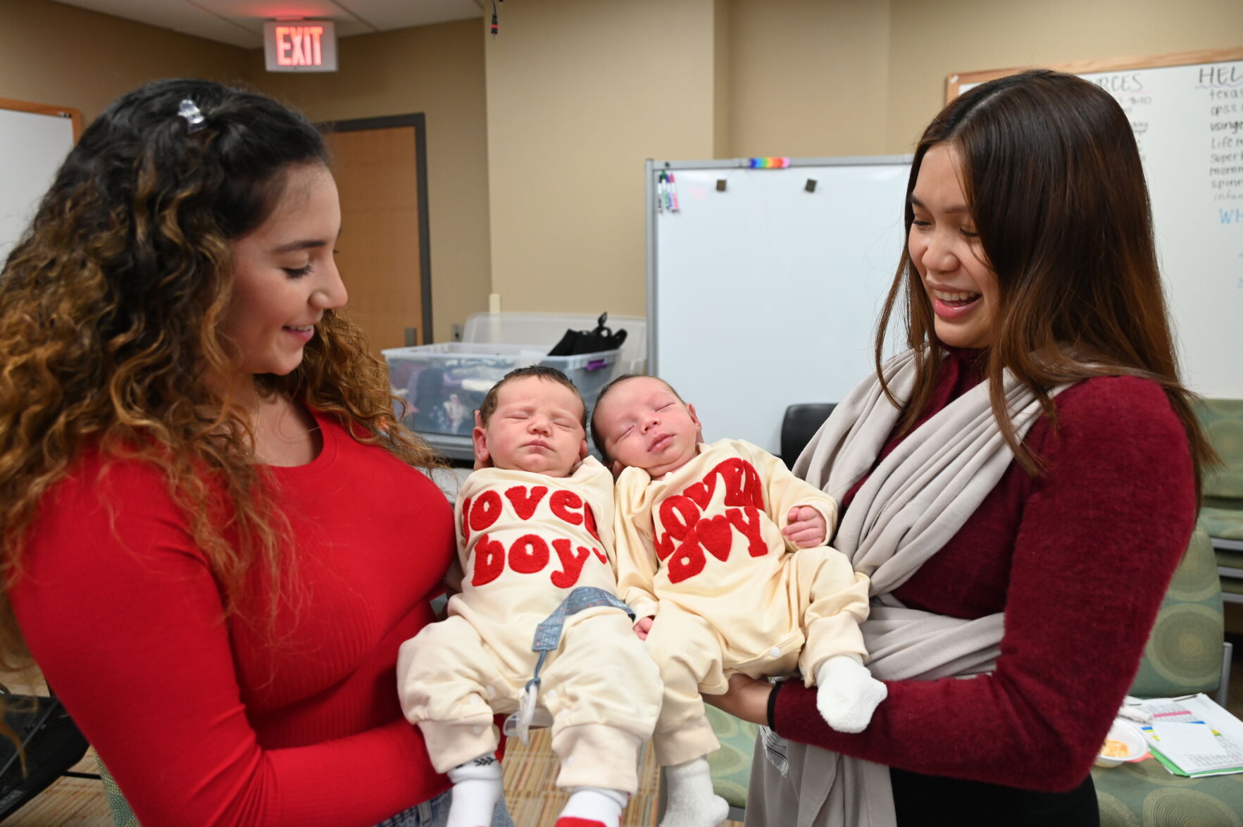 Reunion reconnects families and Women’s Health Team at Darnall Army ...