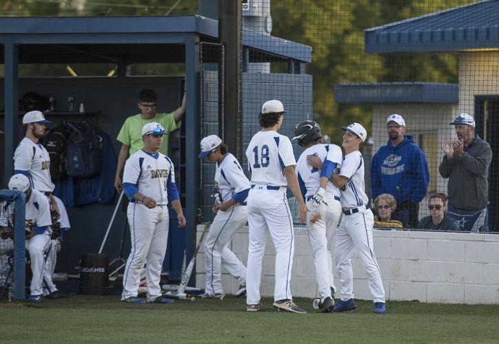 BASEBALL: Dawgs climb above .500 in 8-6A with 8-0 win over Knights ...