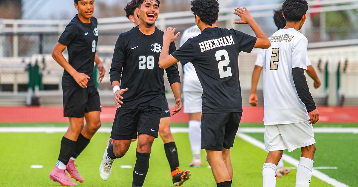 Brenham opens home tournament with win over Giddings | Texas | kdhnews.com