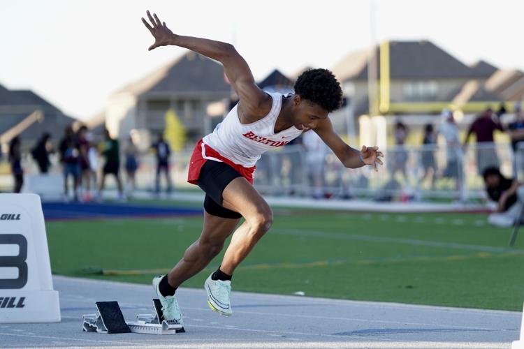 Shoemaker boys win 8 of 17 events to defend 22-5A track crown ...