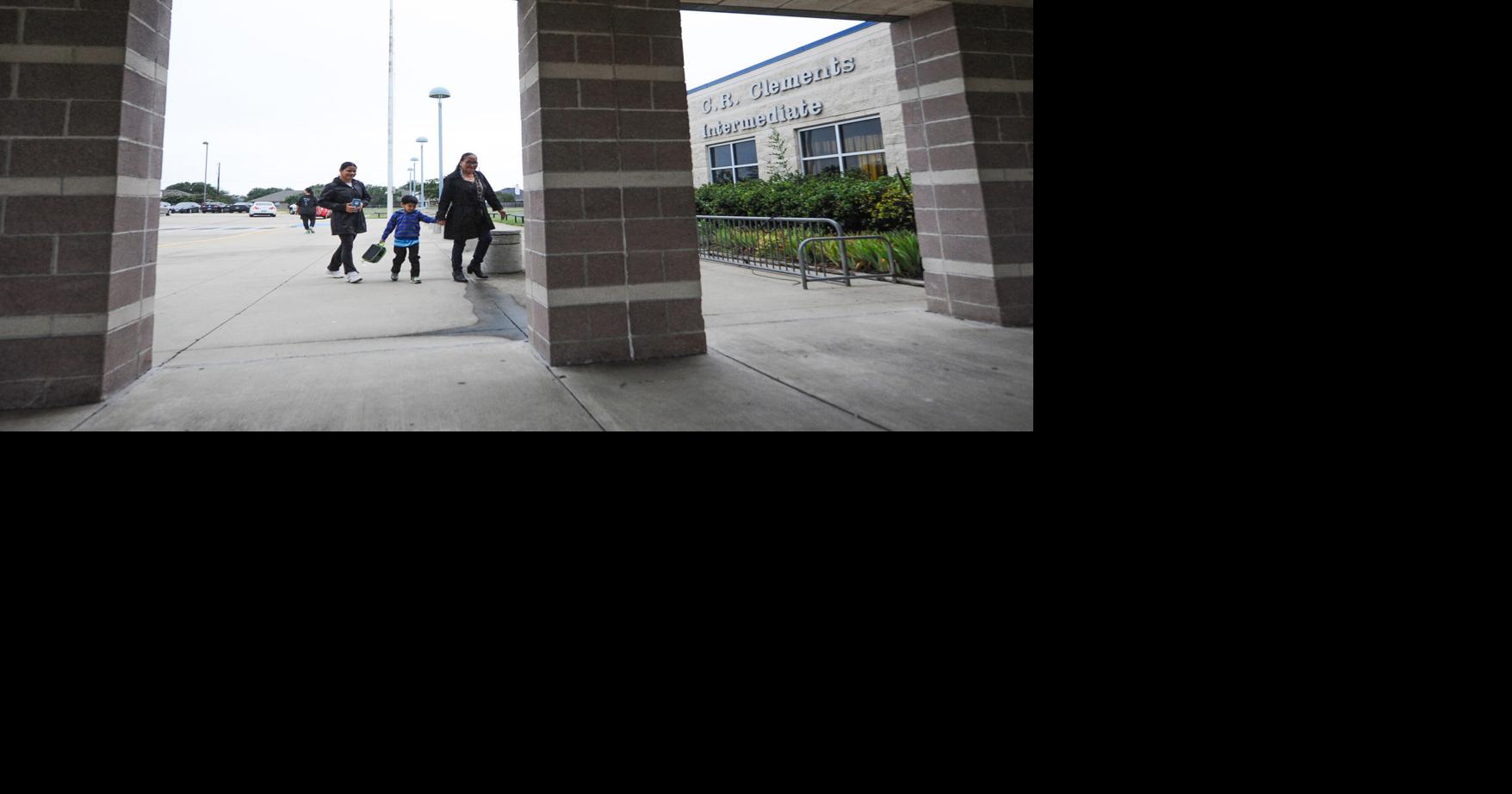 New lights at Copperas Cove school set on timer | Local News | kdhnews.com