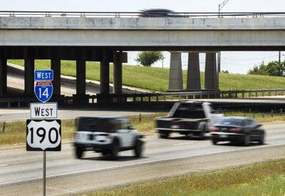 Heights-area drivers seeing new I-14 signs along U.S. 190 | Local ...