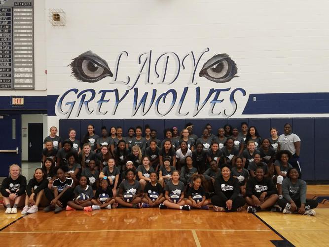 Former Shoemaker standouts return to lead annual volleyball camp ...