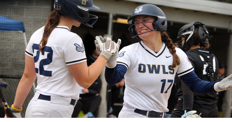 Lady Owls open series with Friday sweep of Warner Pac | Sports | kdrv.com