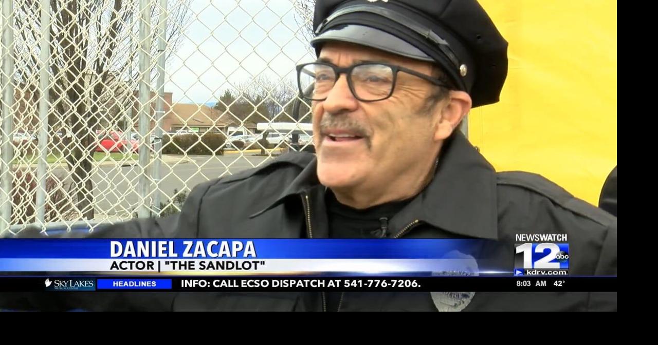 Rogue Valley police dunk tank is Special Olympics fundraiser | Video ...