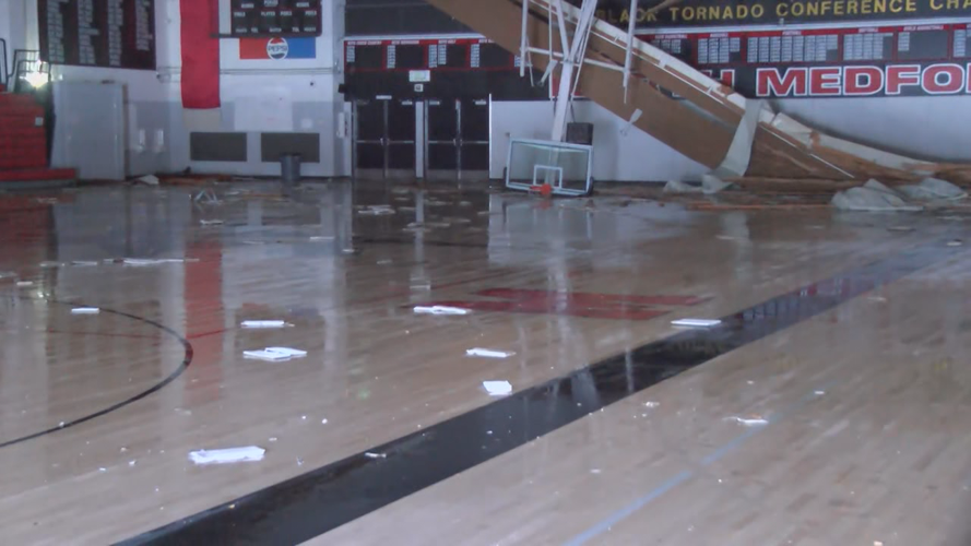 PHOTO GALLERY: Gym roof collapses at North Medford High School | Top ...