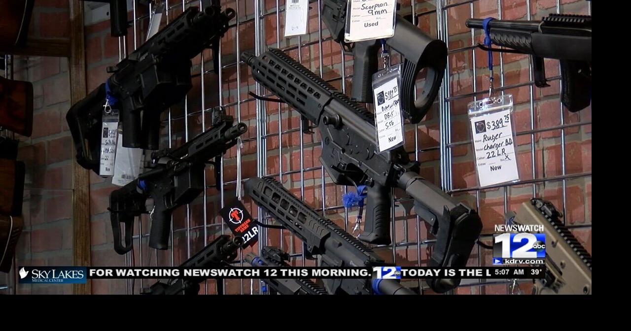 "Ghost gun" bill moving; Wyden sponsors Background Check Completion Act ...