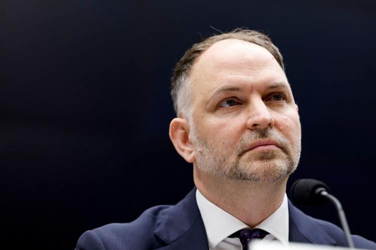 Amtrak CEO stepping down, weeks after Musk says the rail service should ...