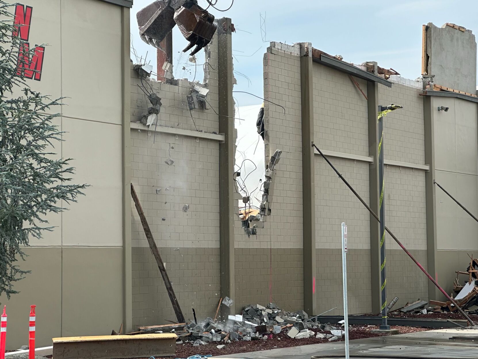 GALLERY: Gym demolition underway at North Medford High | Top Stories ...