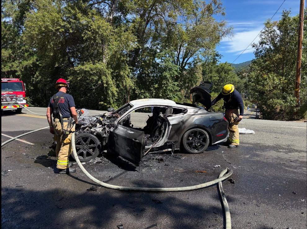 Two-car crash sparks fire in Grants Pass, shutting down highway | Top ...