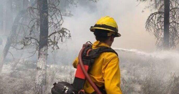 Evacuation orders reduced for Sycan Estates near Bootleg Fire ...