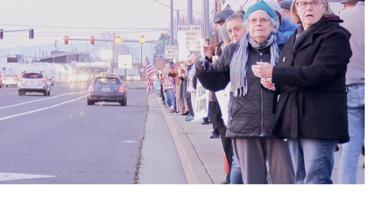 Candlelight vigil highlights local response to ice actions | News ...