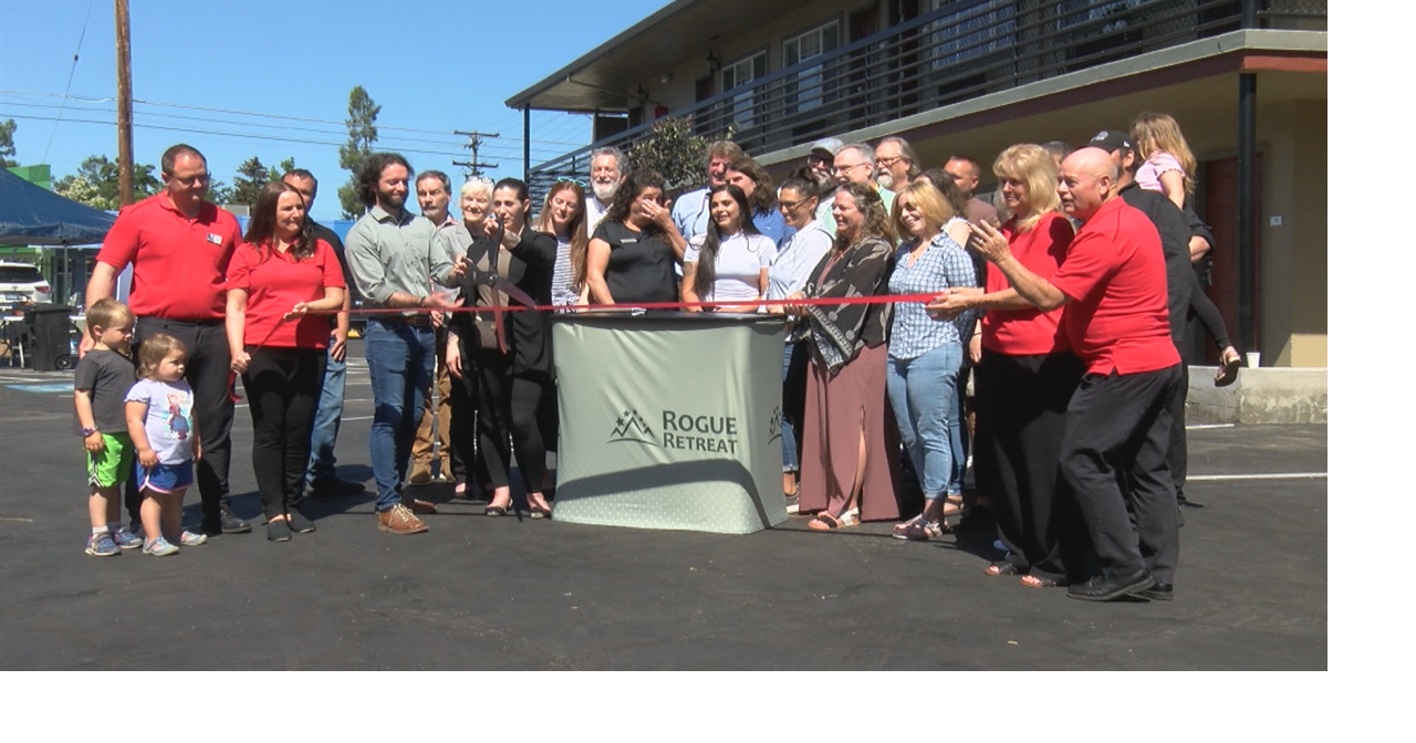 Rogue Retreat celebrates open of new Redwood Inn housing units | Top ...