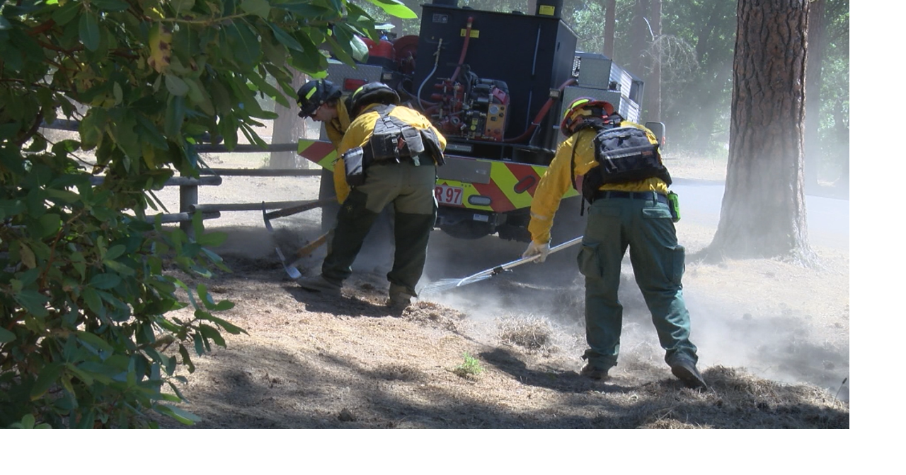 Crews work to stop the spread of the Upper Applegate Fire to nearby ...