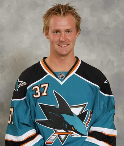 Flying sledgehammer hits goalie | Local News | kelownadailycourier.ca