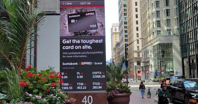 New poll suggests 40% of Canadians fear losing their jobs due to Trump ...