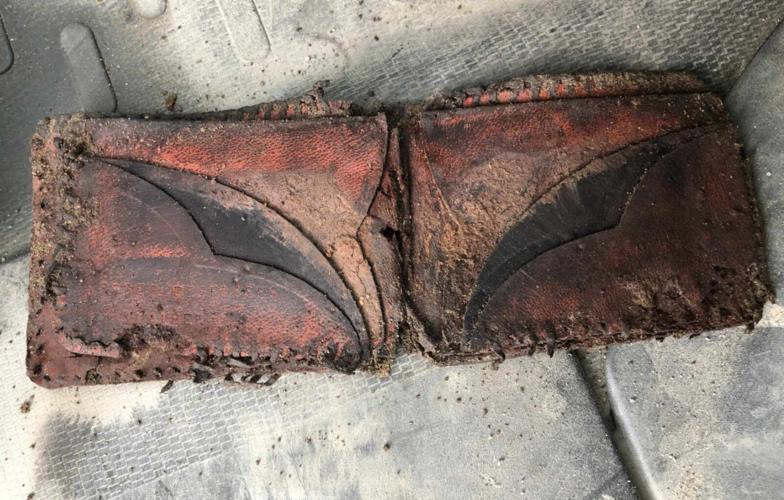 Wallet returned to owner’s family – 60 years later | News ...