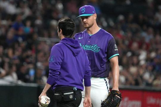 Diamondbacks starter Soroka leaves after 1 inning with apparent leg ...