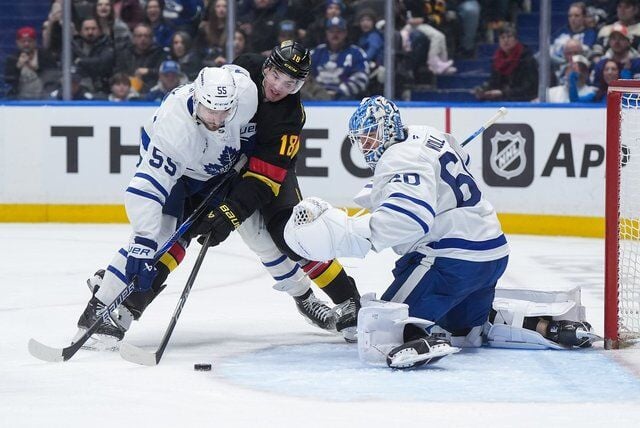 Maple Leafs snap six-game skid with 3-2 shootout win over Canucks ...