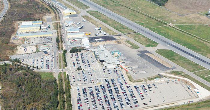 Long-term parking scarce at YLW during holidays | News ...