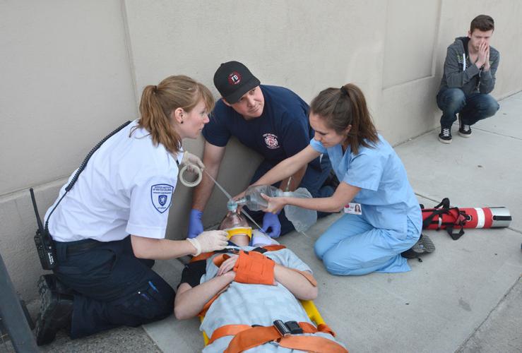 Paramedic simulation scenarios | Gallery | kelownadailycourier.ca