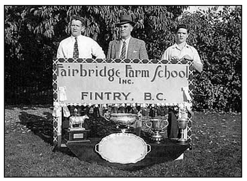 British youngsters went to farming school at Fintry estate | Life ...