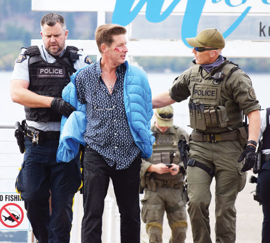 Dock standoff ends peacefully | News | kelownadailycourier.ca
