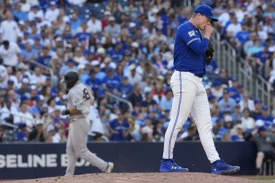 Yankees edge Blue Jays 3-1 on rare miscue by closer Varland | National ...