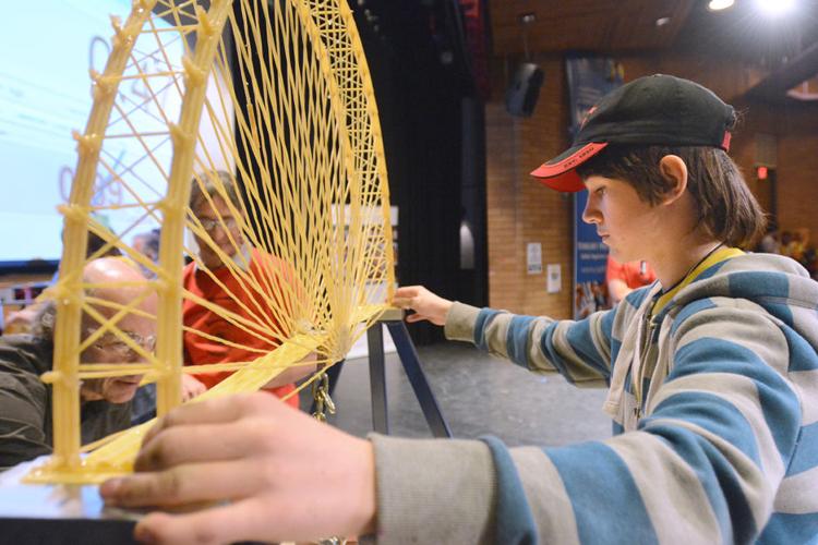 The Spaghetti Bridge Building Contest | Gallery | kelownadailycourier.ca