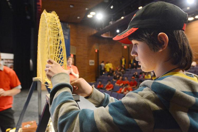 The Spaghetti Bridge Building Contest | Gallery | kelownadailycourier.ca