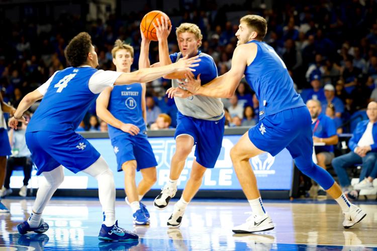 Carr, Chandler star for Kentucky in revamped Blue-White event | Sports ...