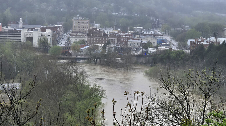 Kentucky River crests few inches below record level in Frankfort | News ...
